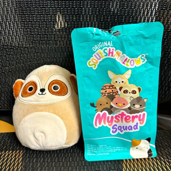 Squishmallows | Toys | Nwt Madven The Meerkat Lemur Desert Squad ...